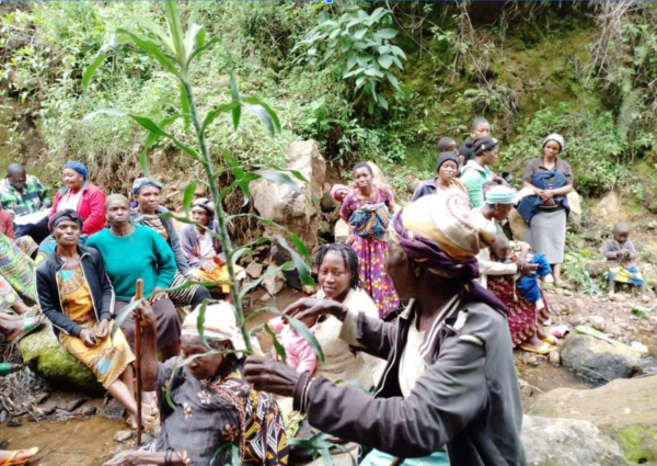 Revitalisation des connaissances indigènes pour la conservation et l ... Revitalisation des connaissances indigènes pour la conservation et l ...